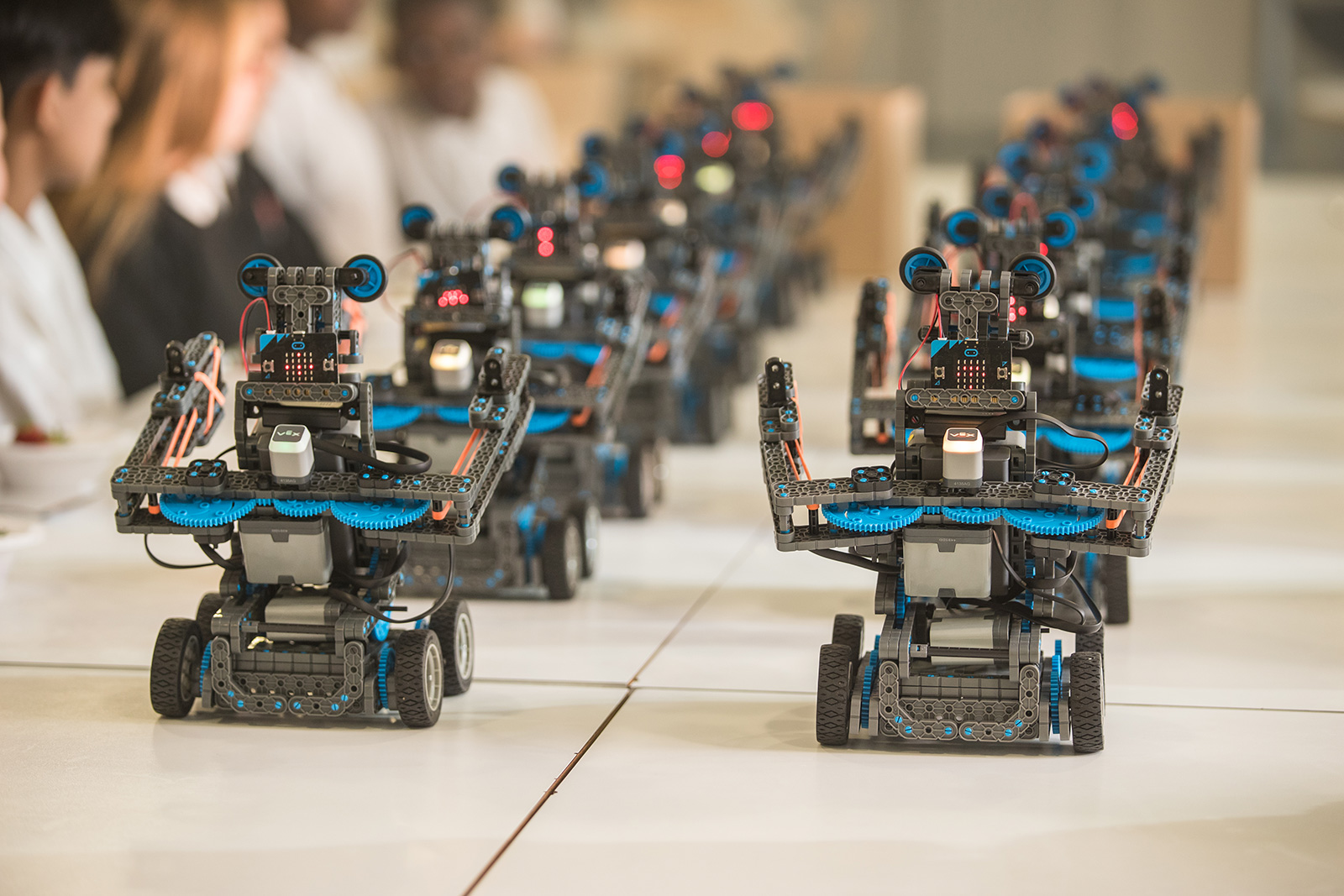 BBC Learning - Robots Replace Teachers - Snappin' Turtle